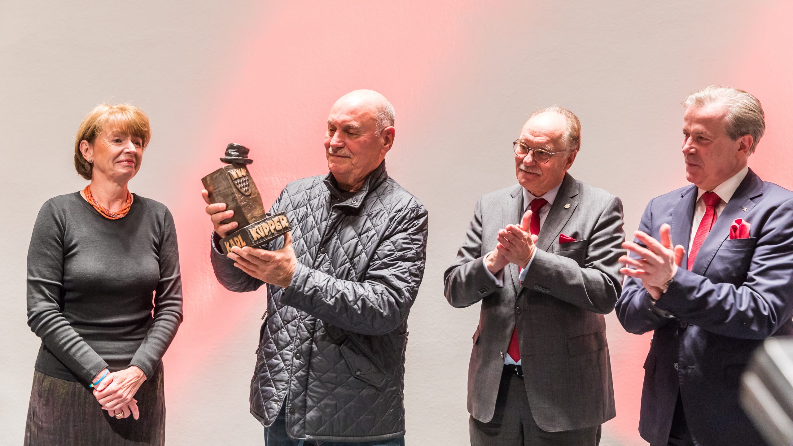 Karl-Küpper-Preis für Rolly Brings - „Rebell mit Beamtenstatus“ - Der ...